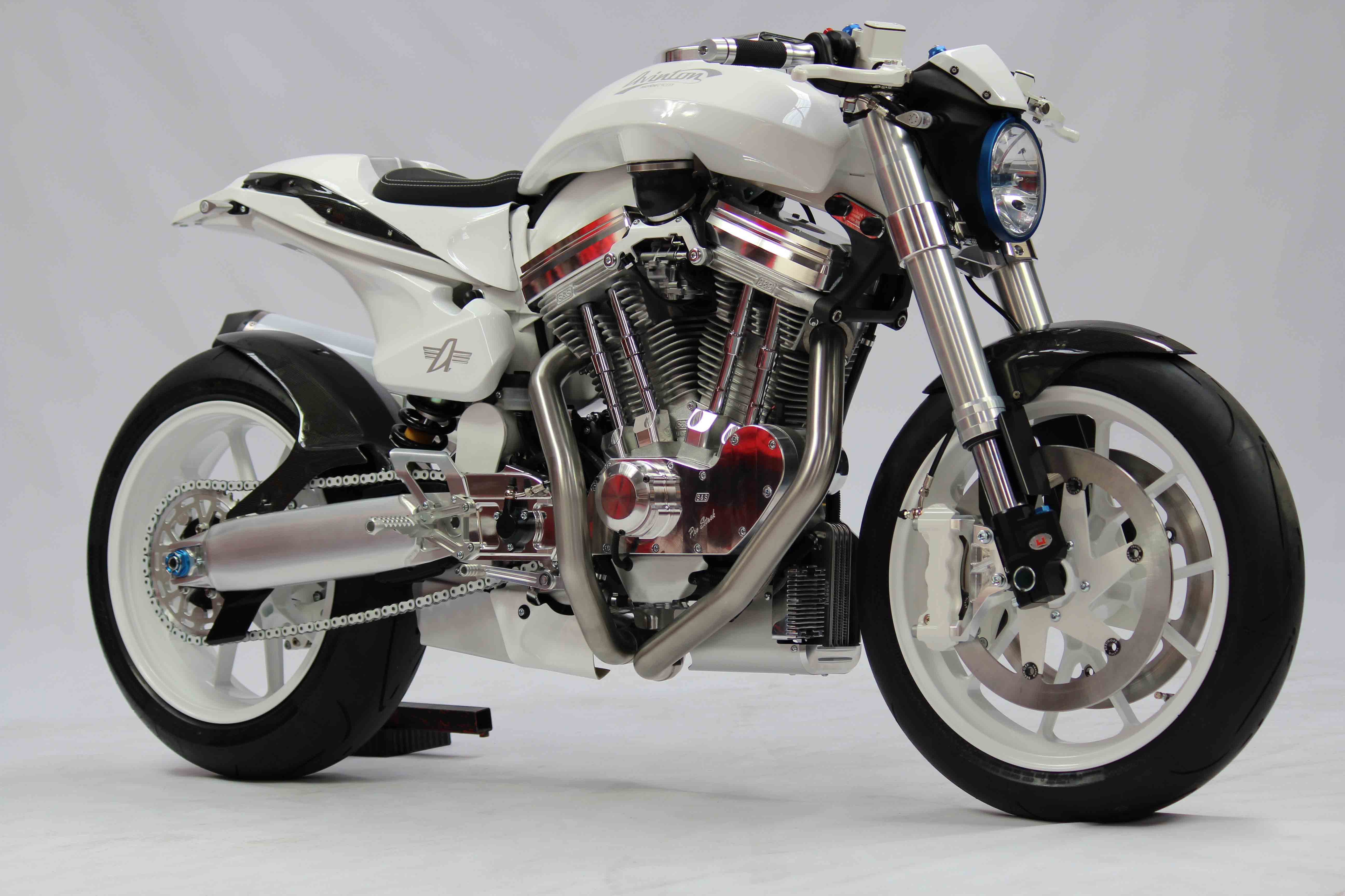 Avinton Roadster : la plus américaine des motos françaises